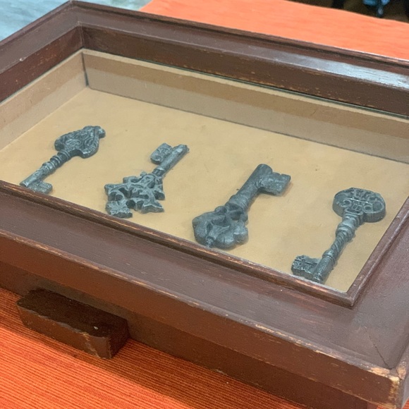 Art | Vintage Keys Display | Poshmark